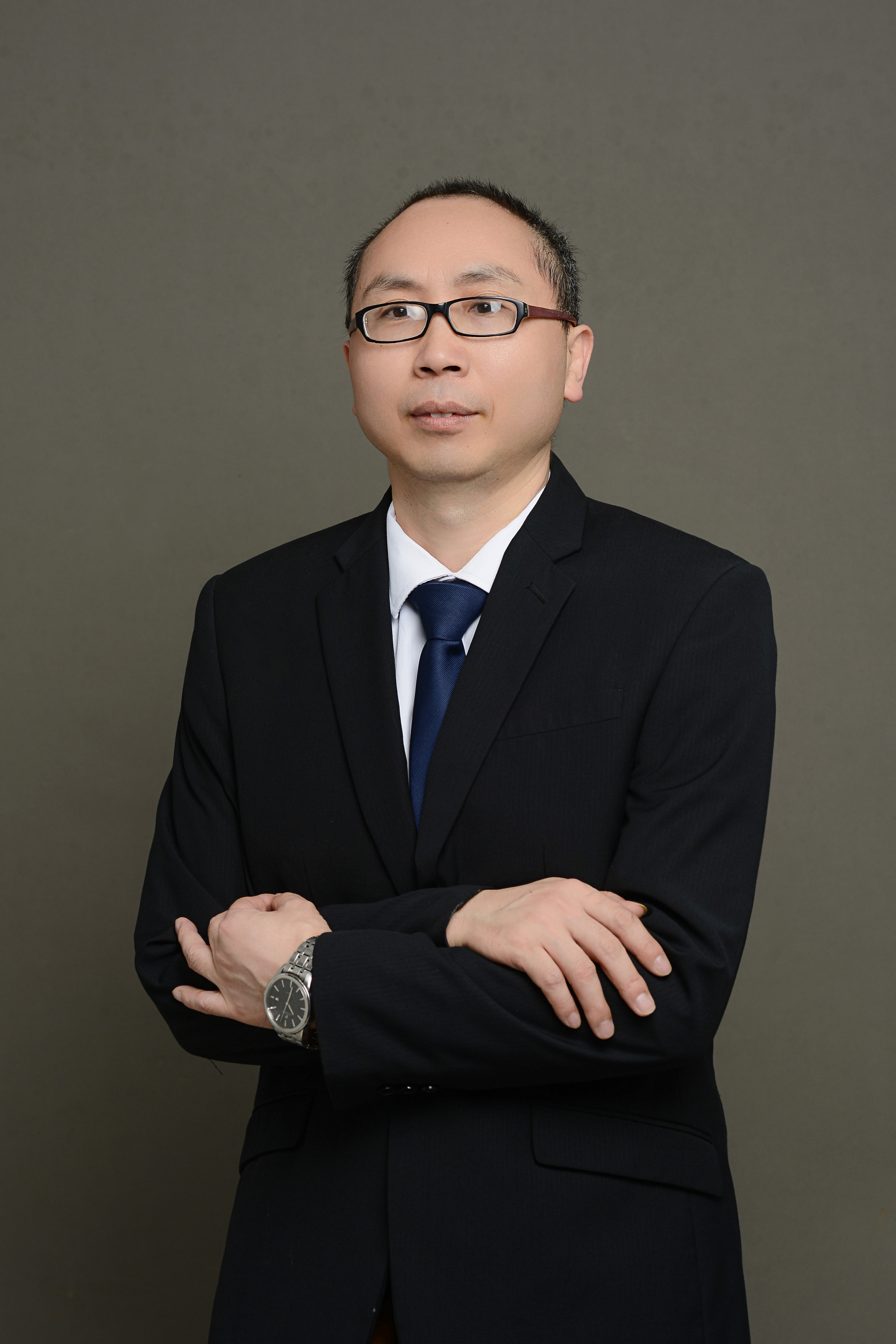 匡安龙 副教授-西南大学物理科学与技术学院